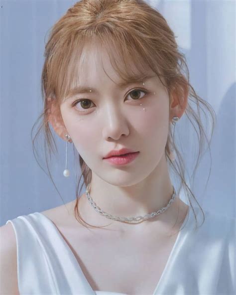 Izone Lesserafim Sakura Miyawaki Lq Hq Icon In 2022 Sakura Miyawaki Sakura Japan Beauty