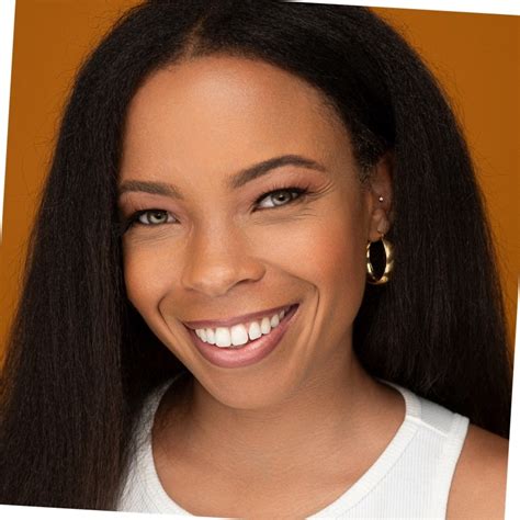 Candace Moore Marketing Director Tiktok Linkedin