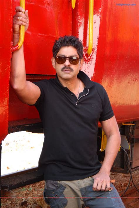 Aaru Movie Photos Images Pics Stills And Picture 7244 0