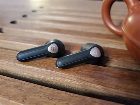 Review Soundpeats Air Deluxe Hs Well Tempered Headphonesty