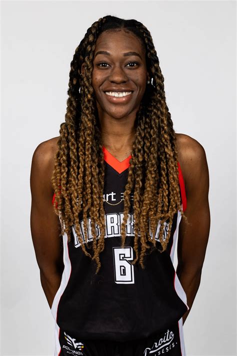 Morgan Pullins Kibirkštis Moterų Krepšinio Komanda