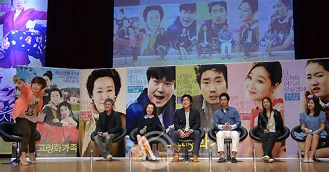 쿠키 포토 영화 고령화가족 평균 연령 47세