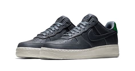 Check Out These 10 Nba Themed City Edition Nike Sneakers Maxim