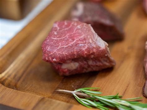 Japanese Wagyu Beef Filet Mignon Wodagyu Meat Delivery