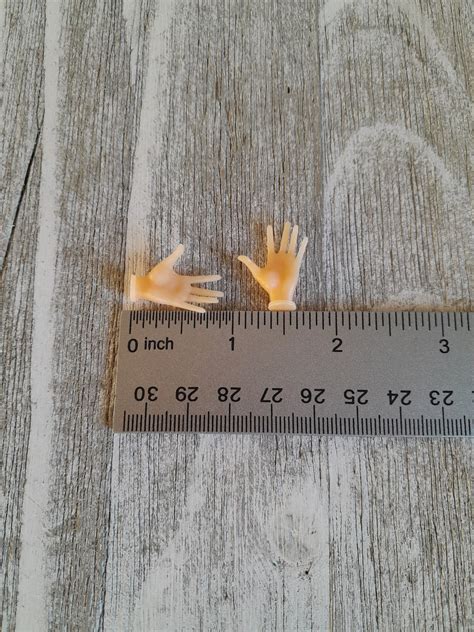16 Scale 6 Pcs Set Of Miniature Hands For Crafts Fashion Doll