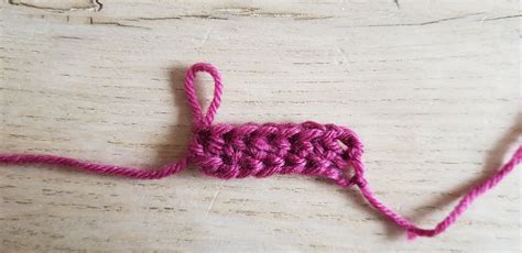 How To Crochet A Foundation Stitch Chain Step By Step Guide With Video Tutorials Craftsmumship