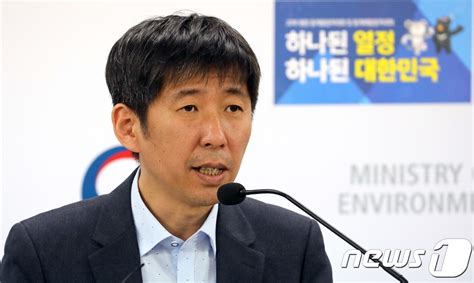 살균제에 무독성 표시광고 금지화학물질 정보 제공해야 뉴스1