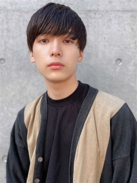 【2025年冬春メンズ完全版】ショート 流し前髪のヘアスタイル・ヘアアレンジ・髪型一覧｜biglobe Beauty