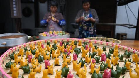 Традиционен начин за посрещане на лятото