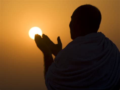 Salah Satu Sebab Dikabulkannya Doa Belajar Islam