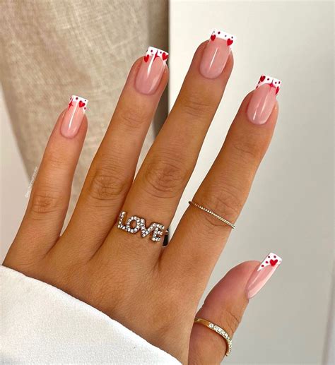 25 Best Valentine S Day Nails To Inspire You Amazingmindscape