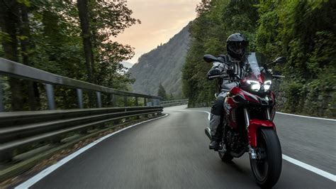 Benelli TRK 251 2019 Via Alle Vendite Prezzo Scheda Tecnica