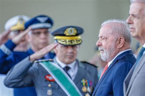 La Tensa Y Delicada Relación De Lula Con Los Militares Al Año Del