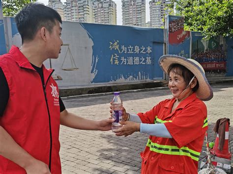 华润万家开展“夏日送清凉”关爱活动 致敬一线户外工作者上游