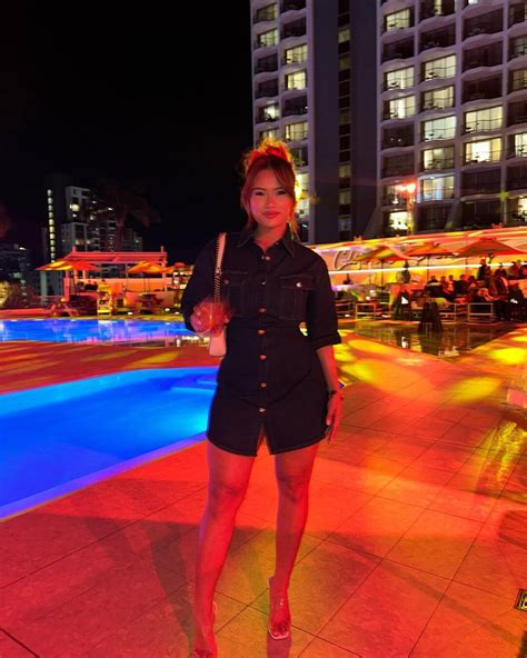 Sarah Magusara Classic And Hottest Fashion Trends K4 Fashion