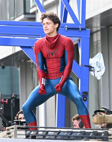 Ar Ais Ar Shiúl Go Mall Spiderman Marvel Legends Spider Man Across