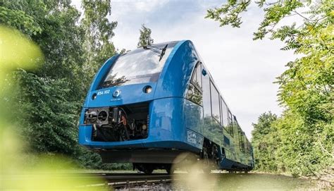Wasserstoff Brennstoffzellen Zug Coradia ILint Erstmals Im Testbetrieb