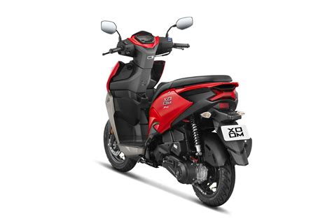 Hero XOOM Is Launched In India Cc Scooter With Corner Bending Lights