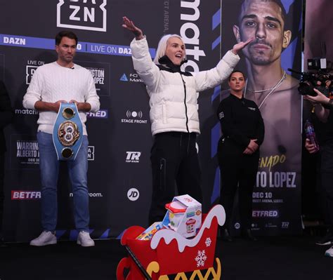 Ebanie Bridges Vs Shannon Oconnell Weigh In Photos And Video