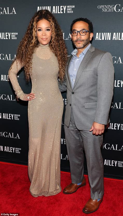 The View Host Sunny Hostin Reveals An 80s Sitcom Star Once Dumped Her