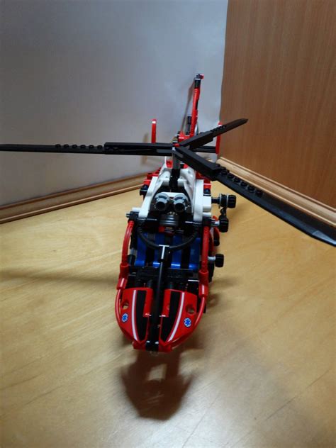Lego Technic 8068 9390 42044 42027 42117 Rescue