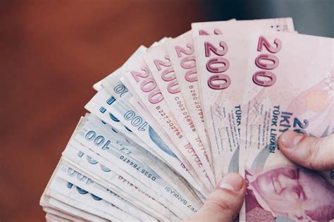 Uzman isim zamlı emekli maaşlarını hesapladı İşte Ocak 2025 maaş