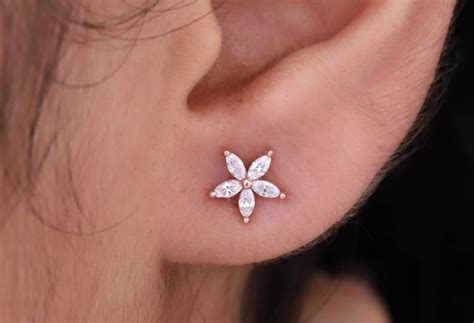 How To Wear Diamond Earrings Luvari
