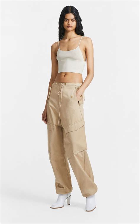 Pin Van Mirella Cerqueira Op Roupas