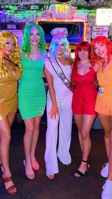 Wig Party Bachelorette Gno Scottsdale Wig Theme Bachelorette Party Outfit Bachelorette