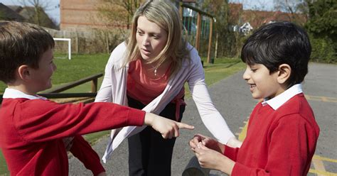 how to resolve playground arguments