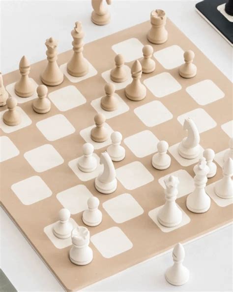 2 Minimal Chess Sets That Will Put You Apart — Minimalgoods
