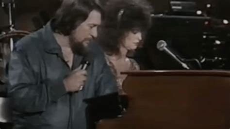 See Waylon Jennings Jessi Colters Stunning Silent Night