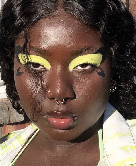 Pin By Najlae369 On Make Up Creative Eye Makeup Face Art Makeup