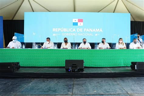Presidente Sanciona Ley Que Otorga Protección A Trabajadores Bananeros