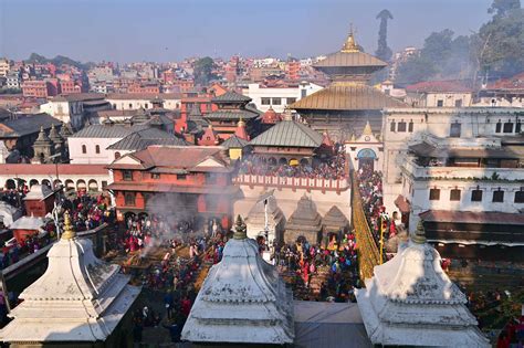 पशुपतिमा आज बहुमूल्य नागमणि एक मुखे रुद्राक्ष र दाहिने शङ्ख हेर्न पाइने