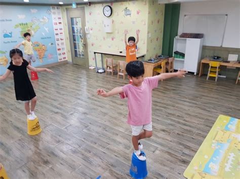 점보스텍 수업큰컵 쌓기 파주유아체육고양유아체육김포유아체육에어바운스대여수영장대여워터슬라이드대여기차대여 네이버 블로그