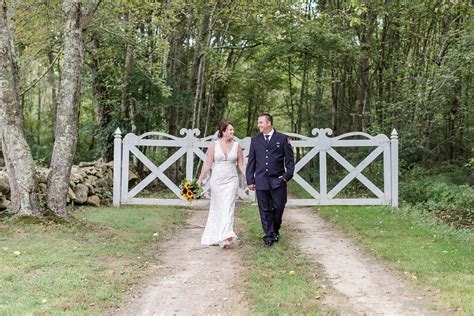 A September Wedding At Bittersweet Farm Westport Ma — Eisley Images
