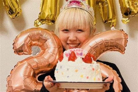 【顔画像】藍にいなのwikiプロフィール大学やかわいい部屋も紹介！