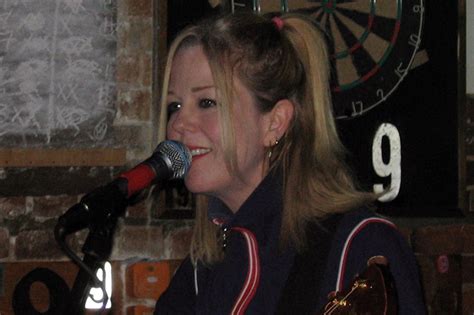 Kurt Cobains Ex Girlfriend Bashes Courtney Love In New Facebook Posts