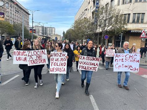 Stotine građana izašlo na ulice Počeli protesti zbog tragedije u Novom