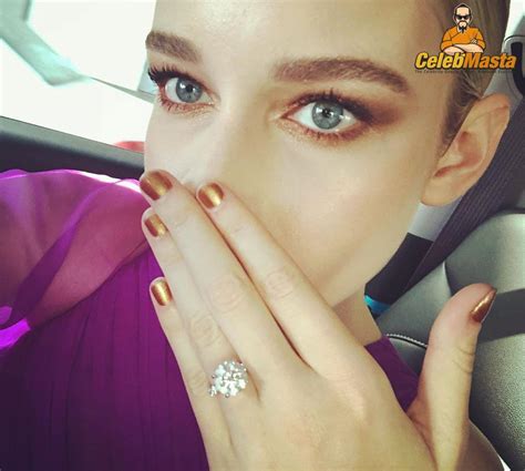 Julia Garner Nude Photos And Sex Scene Videos Celebmasta