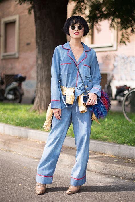 How To Style Wide Leg Jeans Outfits Stylecaster