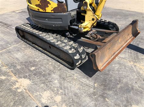 Mini Pelle Sur Chenilles New Holland E272c Curty MatÉriels