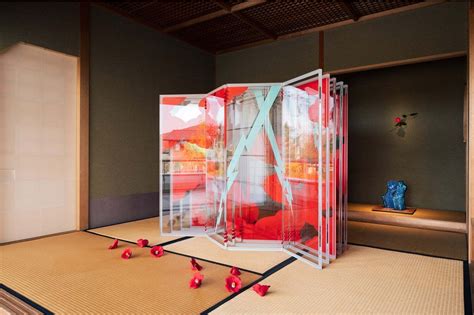 舘鼻則孝の個展が山口県立萩美術館・浦上記念館で 屏風型の新作絵画を公開、「ヒールレスシューズ」も Art Museum Architecture Art Design Yamaguchi