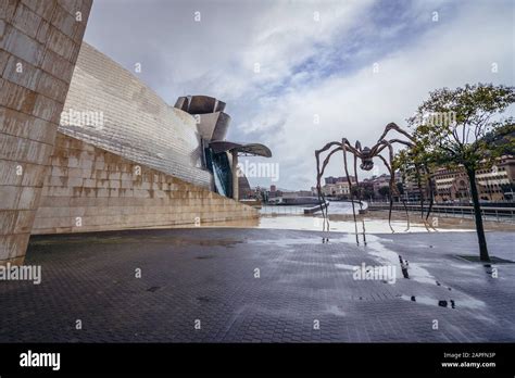 Maman Sculpture Created By Louise Bourgeois Next To Guggenheim Museum