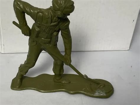 Vintage Marx 6and Inch 1963 British Army Minesweeper Soldier Figure £4 99