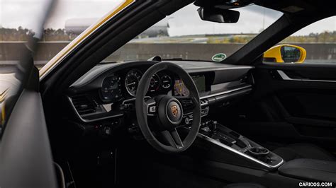 Porsche 911 Turbo 2021my Color Racing Yellow Interior