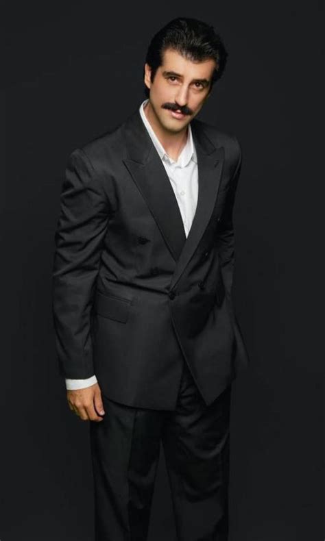 Mahmut Kırmızıgül Babası Mahsun Kırmızıgülün Kopyası Oldu