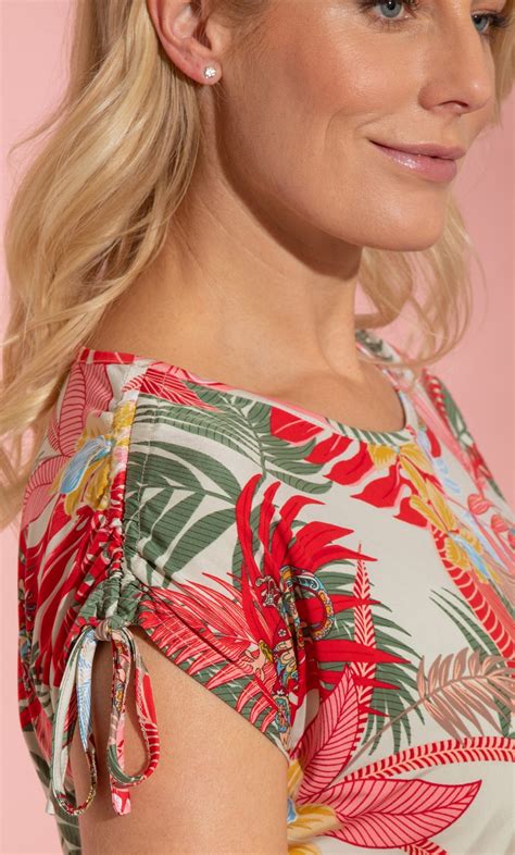 Tropical Printed Short Sleeve Top In Green Klass