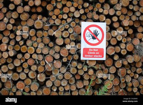 Logging Warning Sign Hi Res Stock Photography And Images Alamy